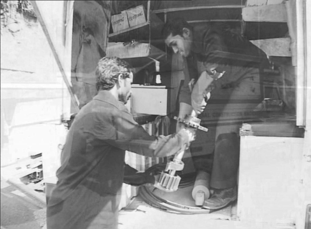 Operation & Maintenance – Universal Axis